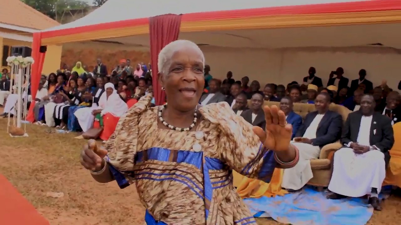 FRESH JAJJA YEGULIDDE ELINYA MUKUNYUMISA EMIKOLOGY'OKWANJULA - YouTube