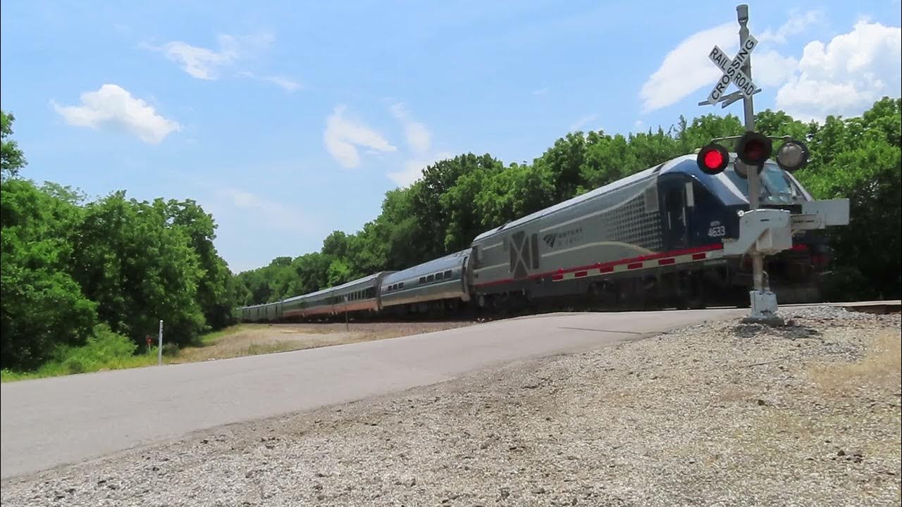 Amtrak Missouri River Runner train 311 flies through Ranson Rd in Greenwood, MO - YouTube