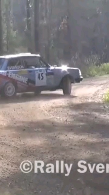 Volvo drifting #volvo #epa #240 #häng - YouTube