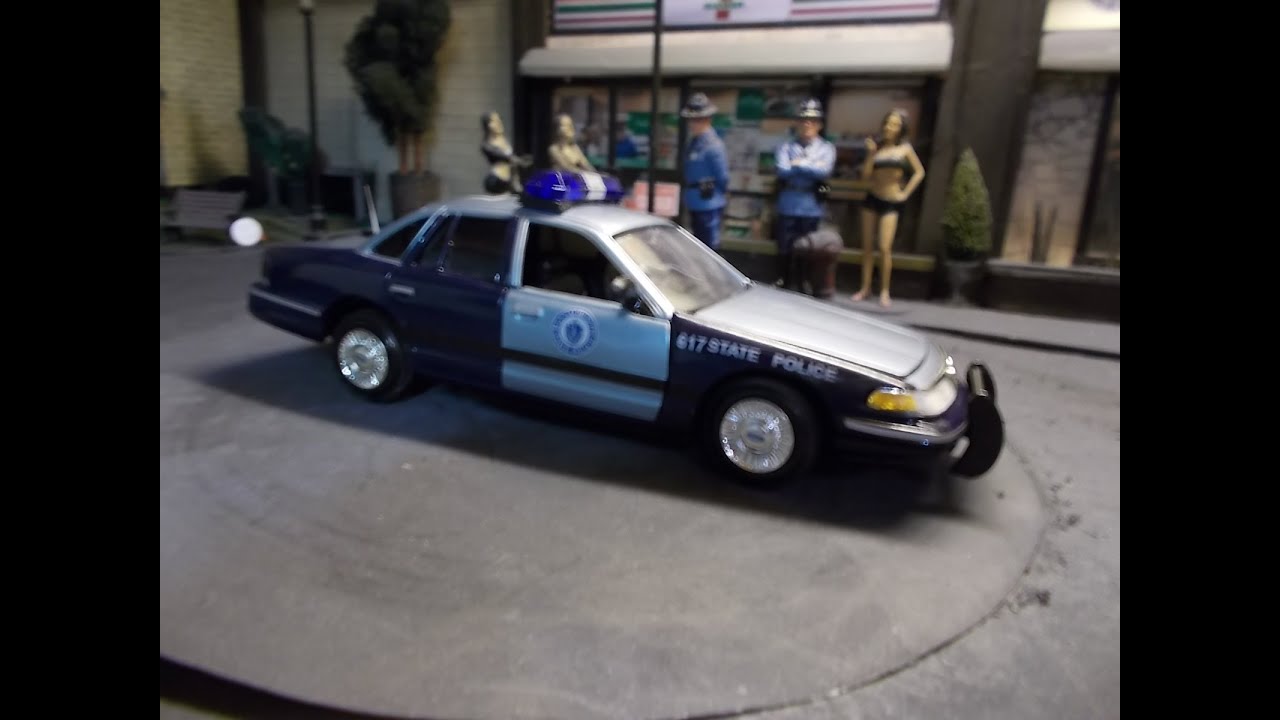 Massachusetts State Police 1/24 scale 1997 Ford Crown Victoria with ...