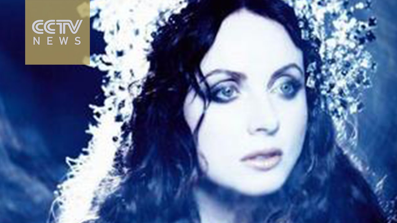 Exclusive interview with Sarah Brightman - YouTube
