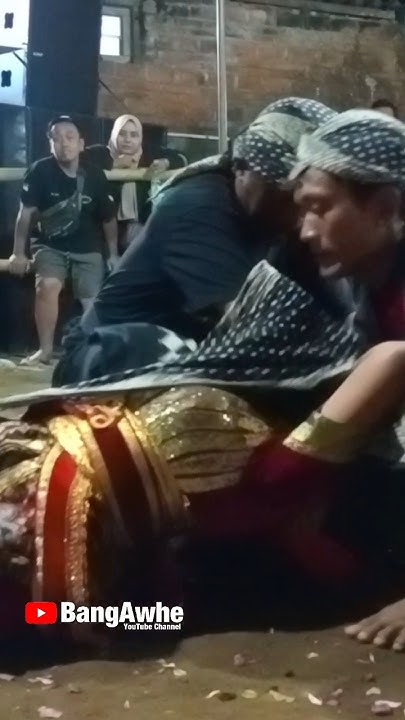 Menolak sembuh !! #kesurupan #jaranan #jathilan - YouTube