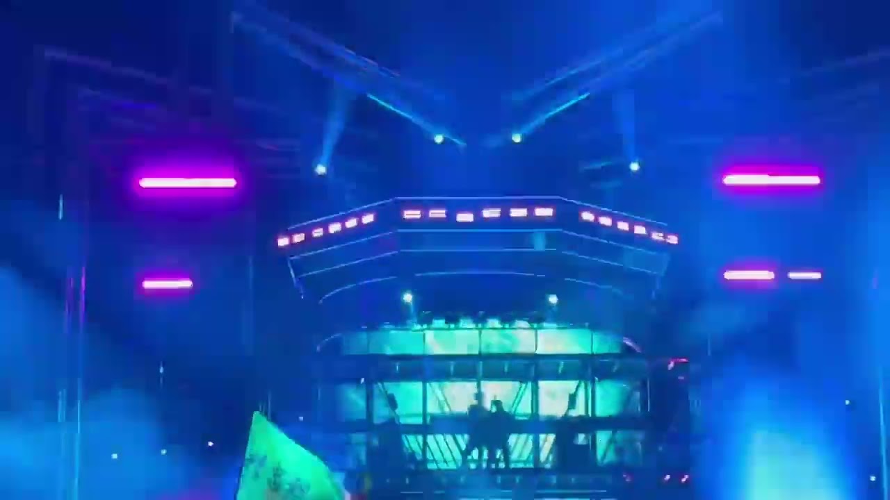 Virtual Riot & HOL! - ID _ EDC Las Vegas 2022 - YouTube