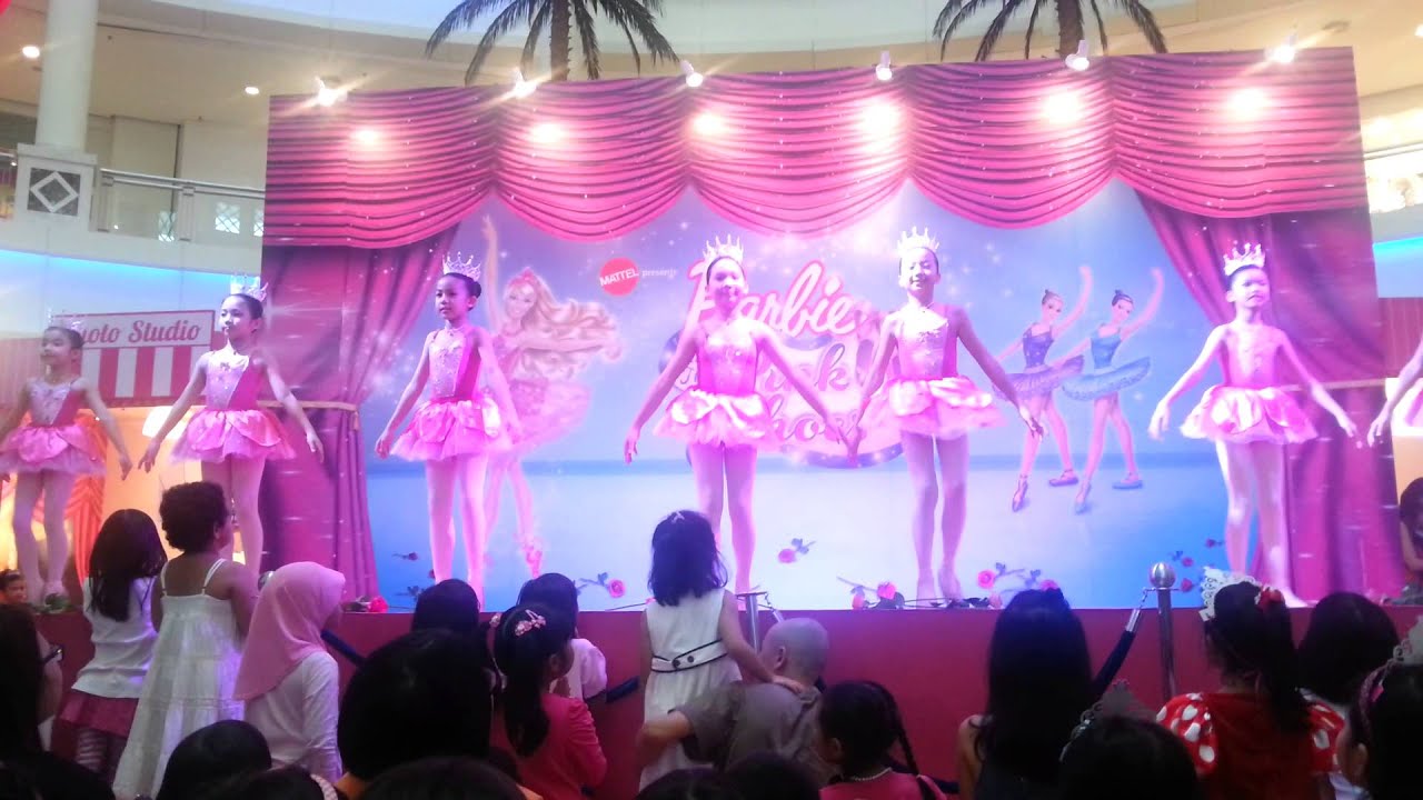 Barbie In the Pink Shoes Dance - YouTube