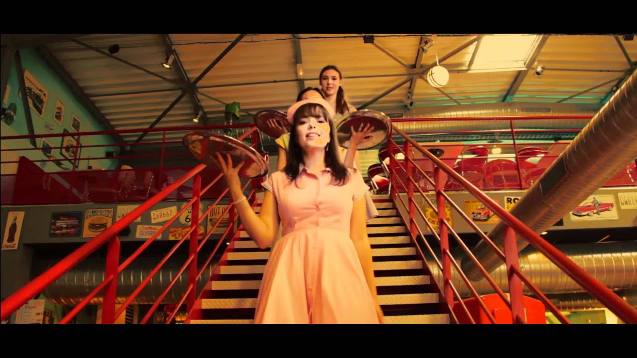 Ted l'afro "Chica" feat Greg Frite Clip Officiel - YouTube