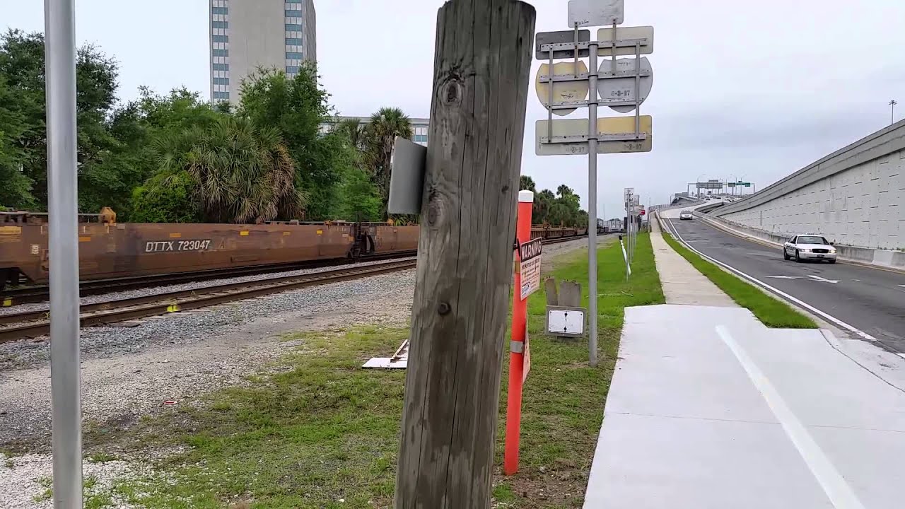 FEC #425 in Susan G. Komen Paint. Jacksonville, FL - YouTube