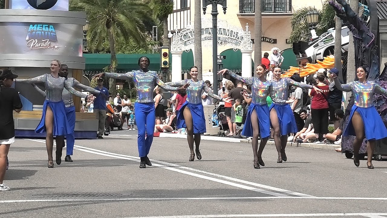 Mega Movie Parade at Universal Studios Orlando 2024 (Full) - YouTube