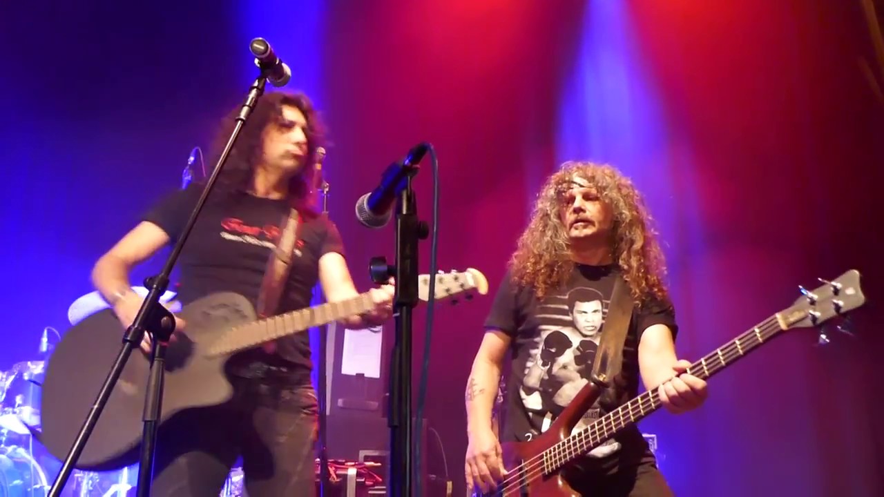 Four Roses - YouTube