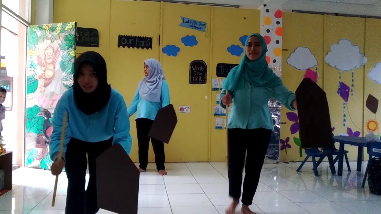Choreography Borneo Dance - Pratiwi School - Kindegarten Teacher - YouTube