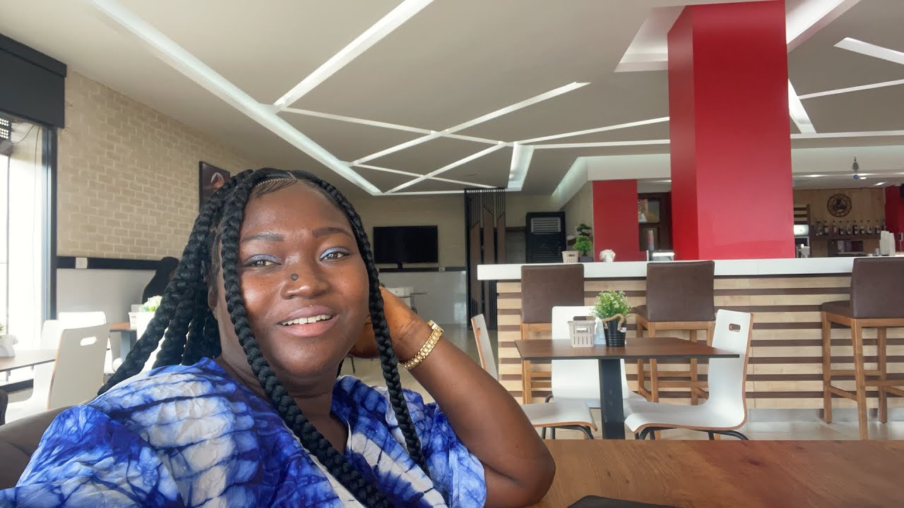 Liberian girl at this new fast food center in Monrovia - YouTube