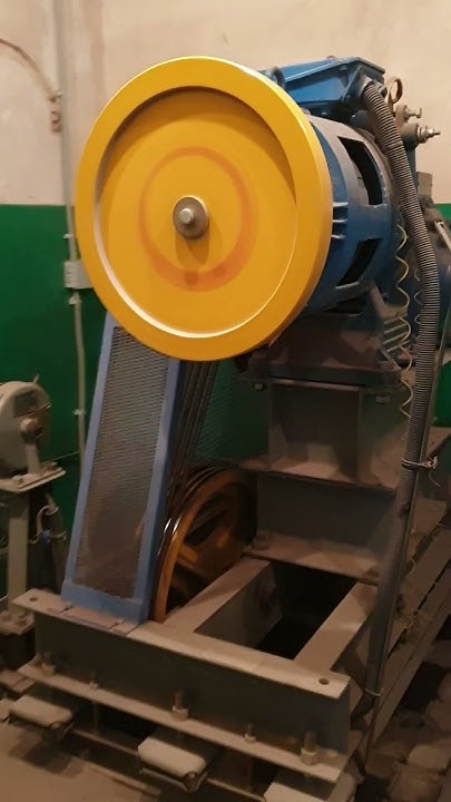 Шкаф управления лифтом.Дом быта.Иваново.Elevator control cabinet.The ...