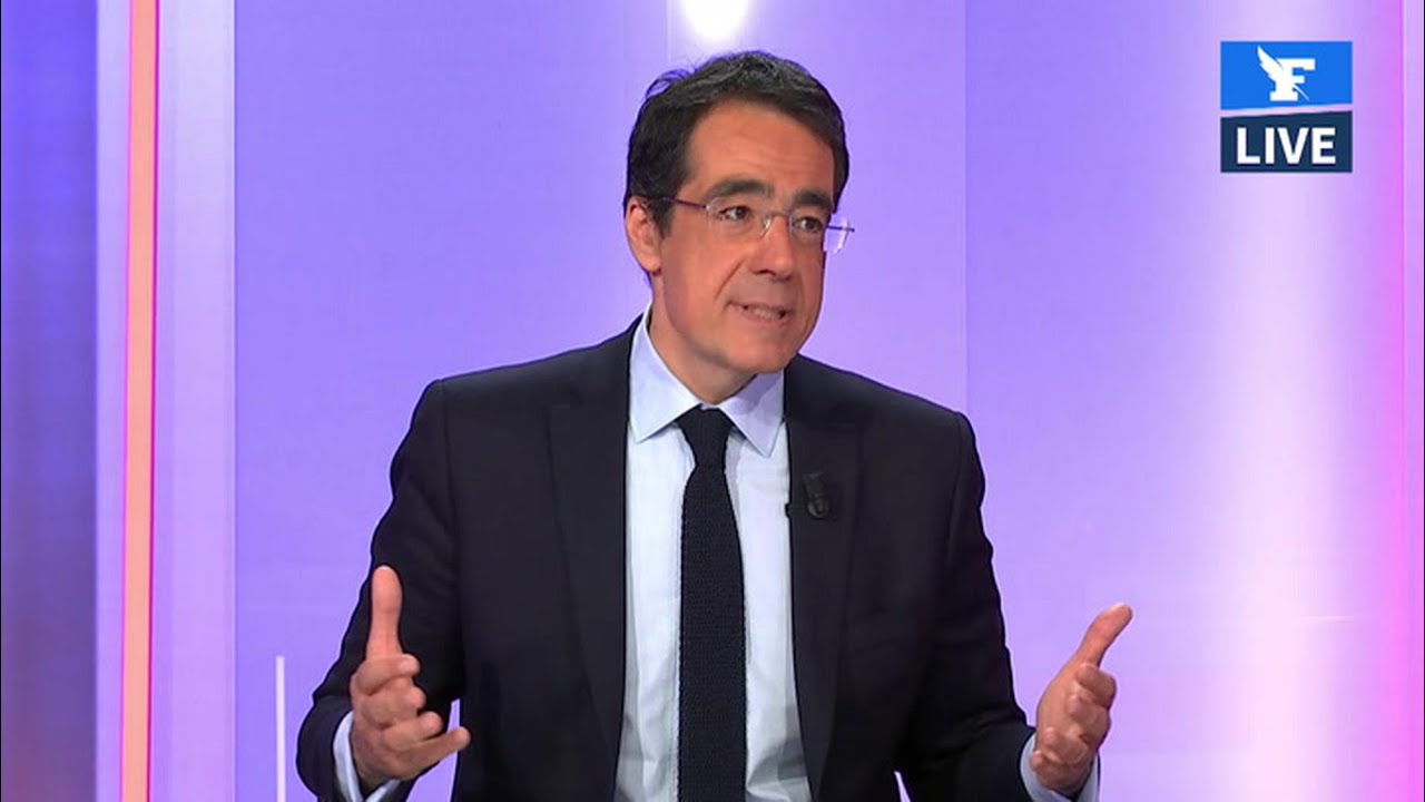 Darius Rochebin raconte les coulisses angoissantes de son interview ...