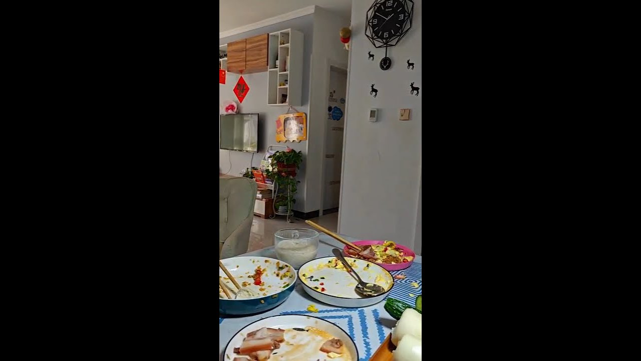 Chinese Couple's Funniest Food Reactions Caught on Camera! #comedy # ...
