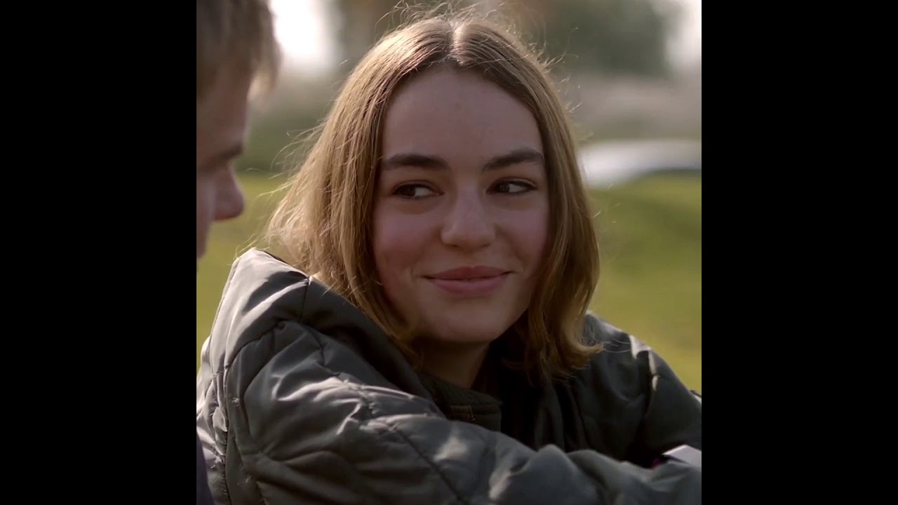 casey gardner - atypical film edit [dontmakemefallinlove - cuco] - YouTube