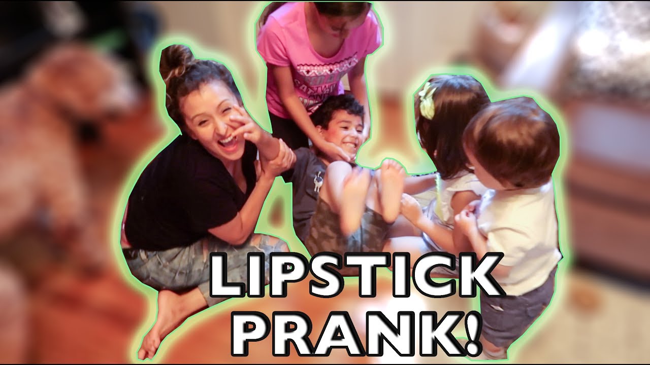 LIPSTICK PRANK! - YouTube