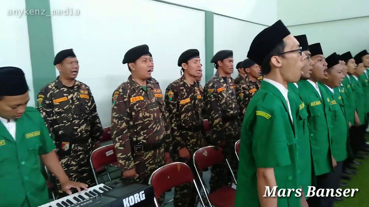Mars Banser menggema - YouTube