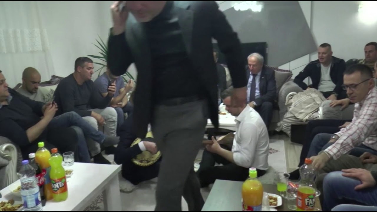 Jetoni&Kastrioti - Mic Sokoli - YouTube