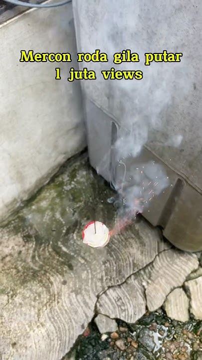 Kembang api gasing roda gila#shorts #youtubeshorts #viralvideo #amazing #fireworks - YouTube