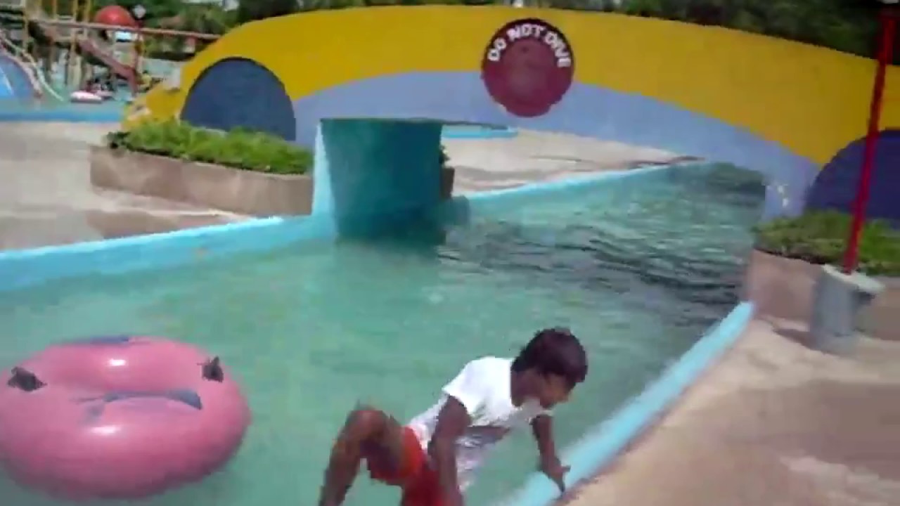 HARI KRISHNAN - Athisayam - Water Amusement Park (Madurai) - YouTube