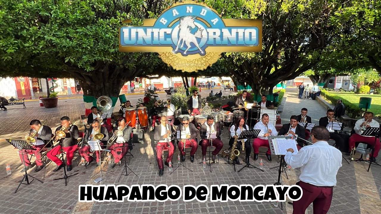 HUAPANGO DE MONCAYO BANDA UNICORNIO EN VIVO DESDE TARIMORO GTO - YouTube