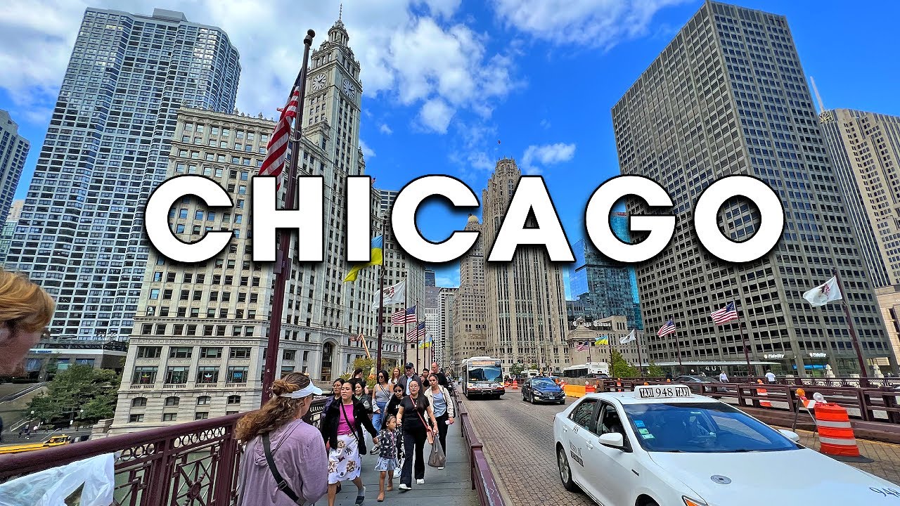 Rainy day in Downtown Chicago - 4K Walking tour of Chi-Town under the ...