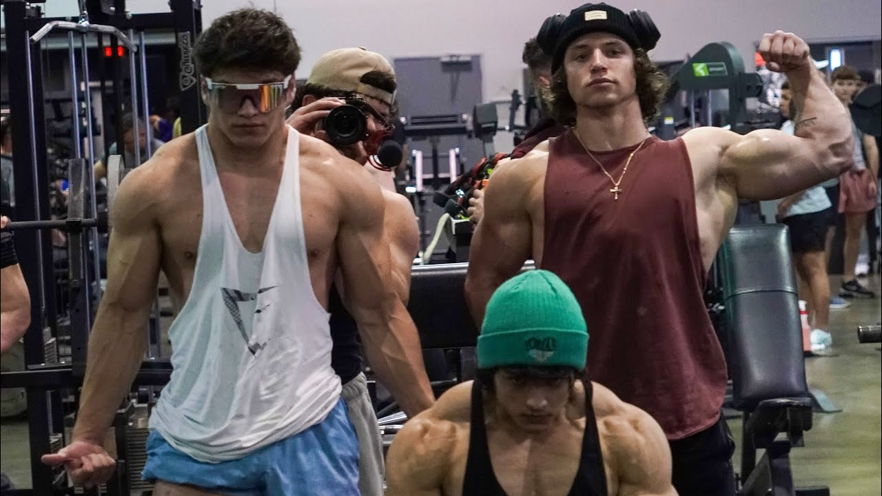 KICKED OUT OF GYM | 635lb DEADLIFT PR FASTED - YouTube