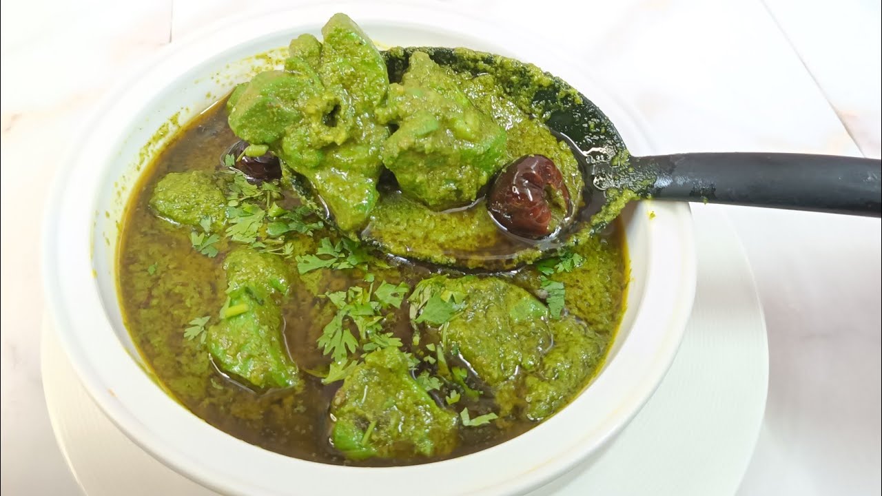 Green korma | Bhatiyara Style Green Korma |Chicken Green Gravy | made ...