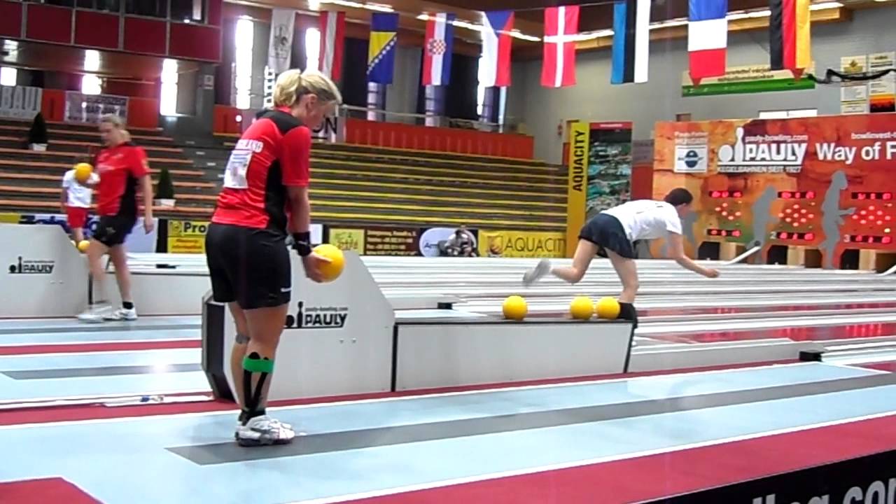 Daniela Kicker GER - V. Team WM Kegeln Classic Zalaegerszeg 2013 - YouTube