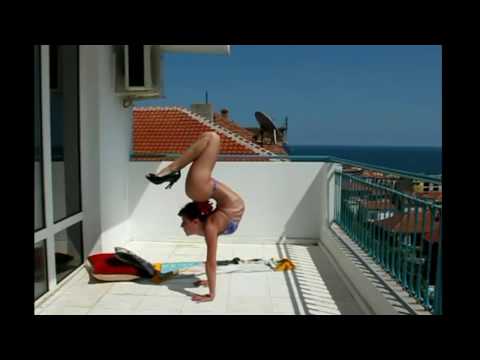Incredible Bikini Contortion From Beautiful Magdalena Stoilova