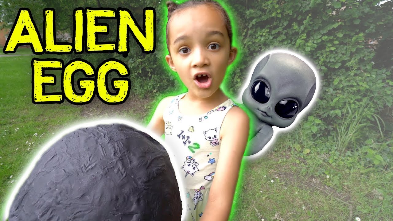 REAL LIFE BABY ALIEN FOUND INSIDE AN EGG! - YouTube