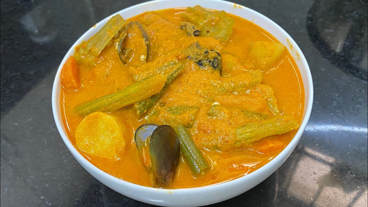 Bhatkali Dish Sakuche / Mix Vegetables Curry / How Bhatkali Make Mix ...
