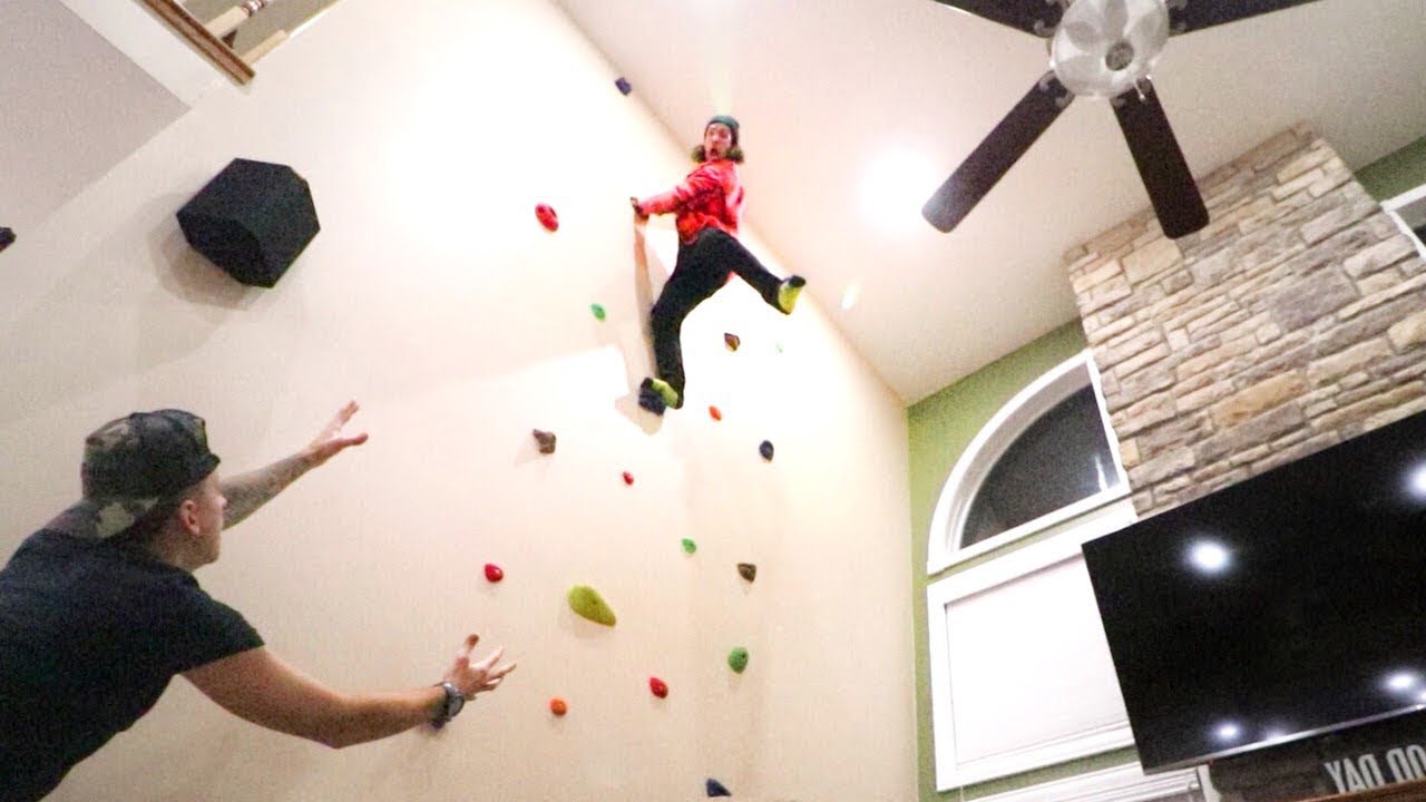 WE PUT THIS IN ROMAN ATWOODS HOUSE!! - YouTube