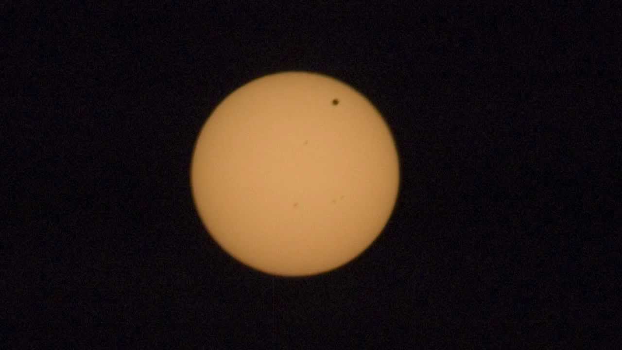 Sol Venus - YouTube