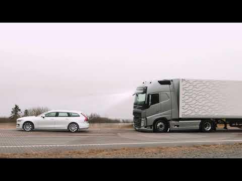 Volvo Trucks: Asistente de Colisión con Frenada de Emergencia - YouTube