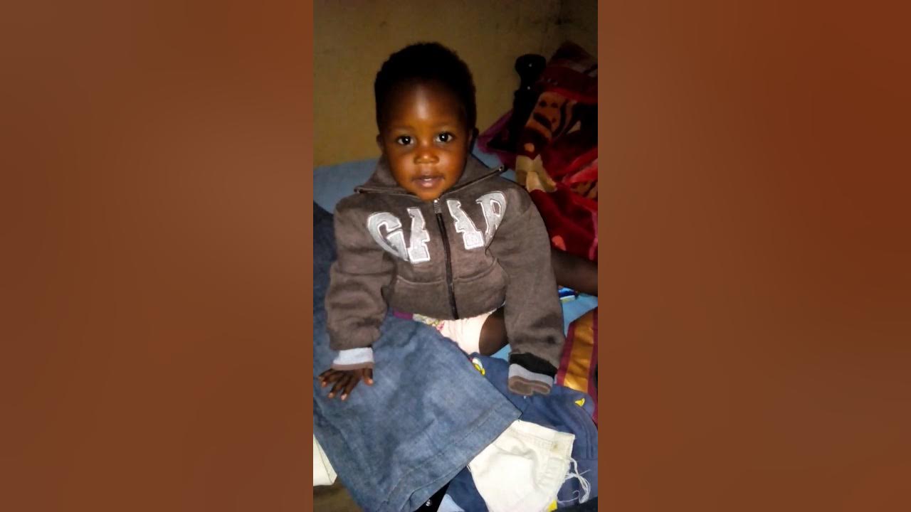 Mtoto wa mwaka mmoja na miezi mitatu adata na wimbo wa Diamond - YouTube