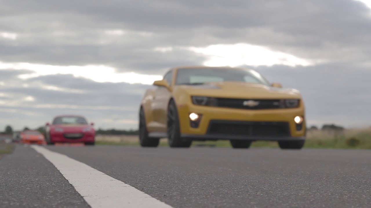 Camaro ZL1 BumbleBee Car Chase Heroes - YouTube