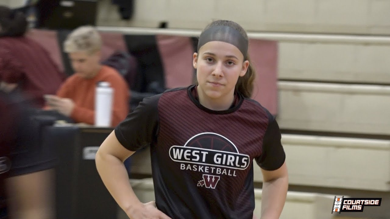 This Freshman Just Dropped 33! Halli Poock Is A True PG To Watch Out ...