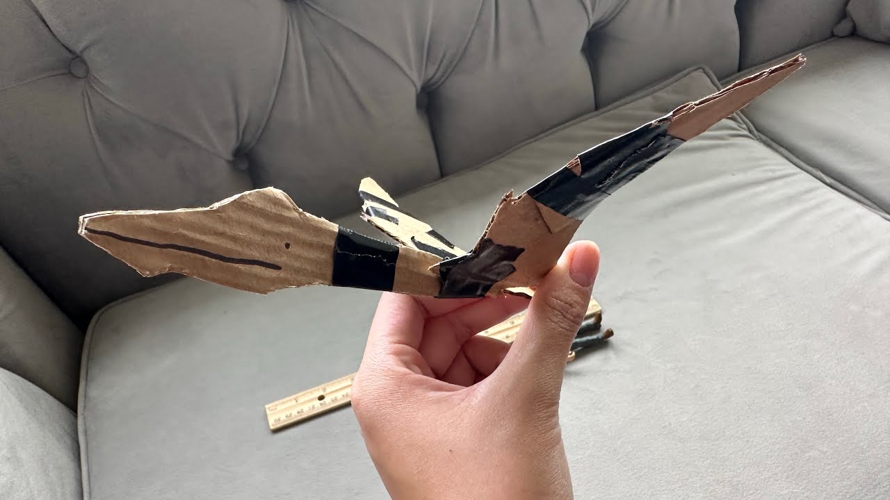 Cardboard RADIODACTYLUS figure! - YouTube