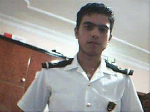 YAŞAYAN ÖLÜ SEVEREK AYRILAN ADAM