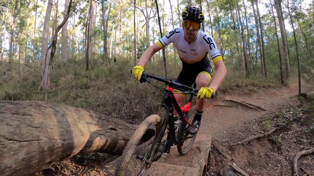 Jinker Track 1 July Scalpel 3 - YouTube