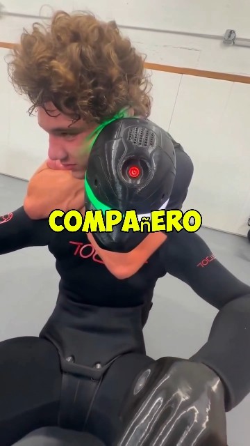 ¡Este robot de Jiu-Jitsu es increíble!(@rollbotbj) - YouTube