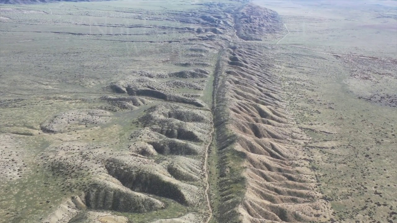 The Earthquake maker, San Andreas Fault shot from drone - YouTube