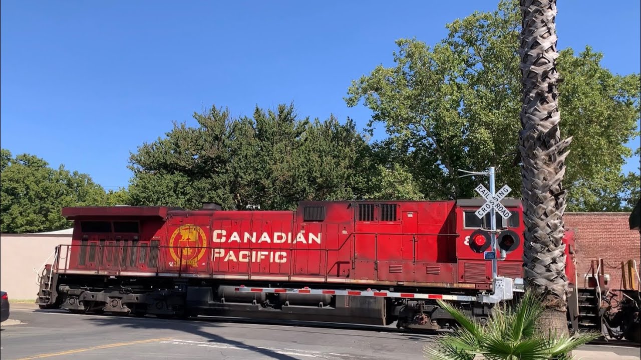 BNSF 1102 H1 Manifest Freight Train w/ CPKC CP DPU South - D Street ...