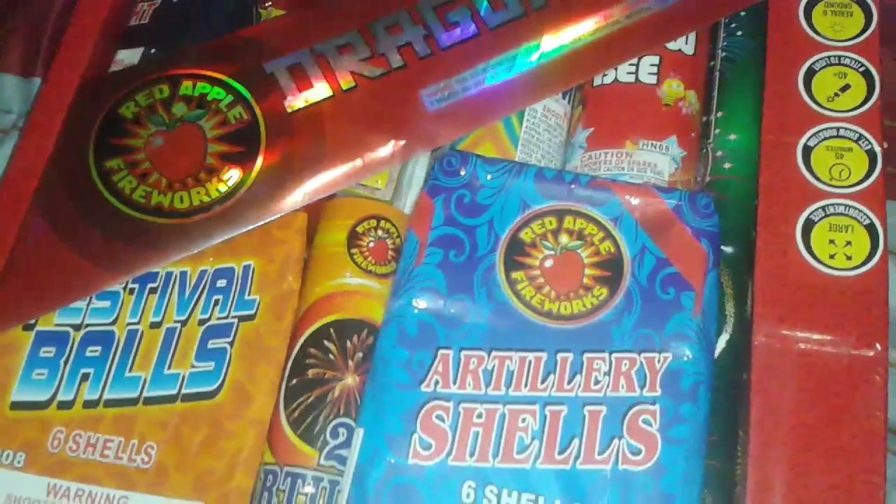 Unboxing Red apple fireworks assortment dragon box - YouTube