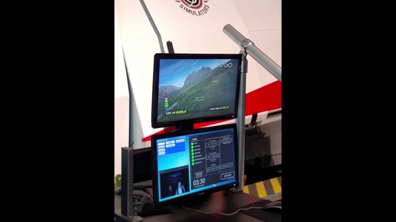 Flight Simulator at CA Science Center - YouTube