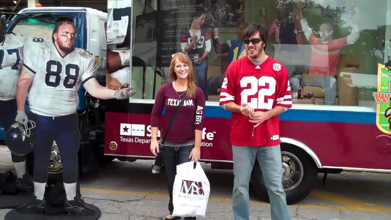 TXDOT Mobile Advertising Vehicle Campaign - YouTube