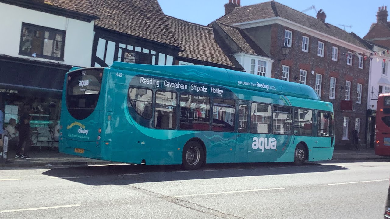 Reading Buses Enviro300 442 (YR14 CFO) On Route 28 To Henley-On-Thames ...