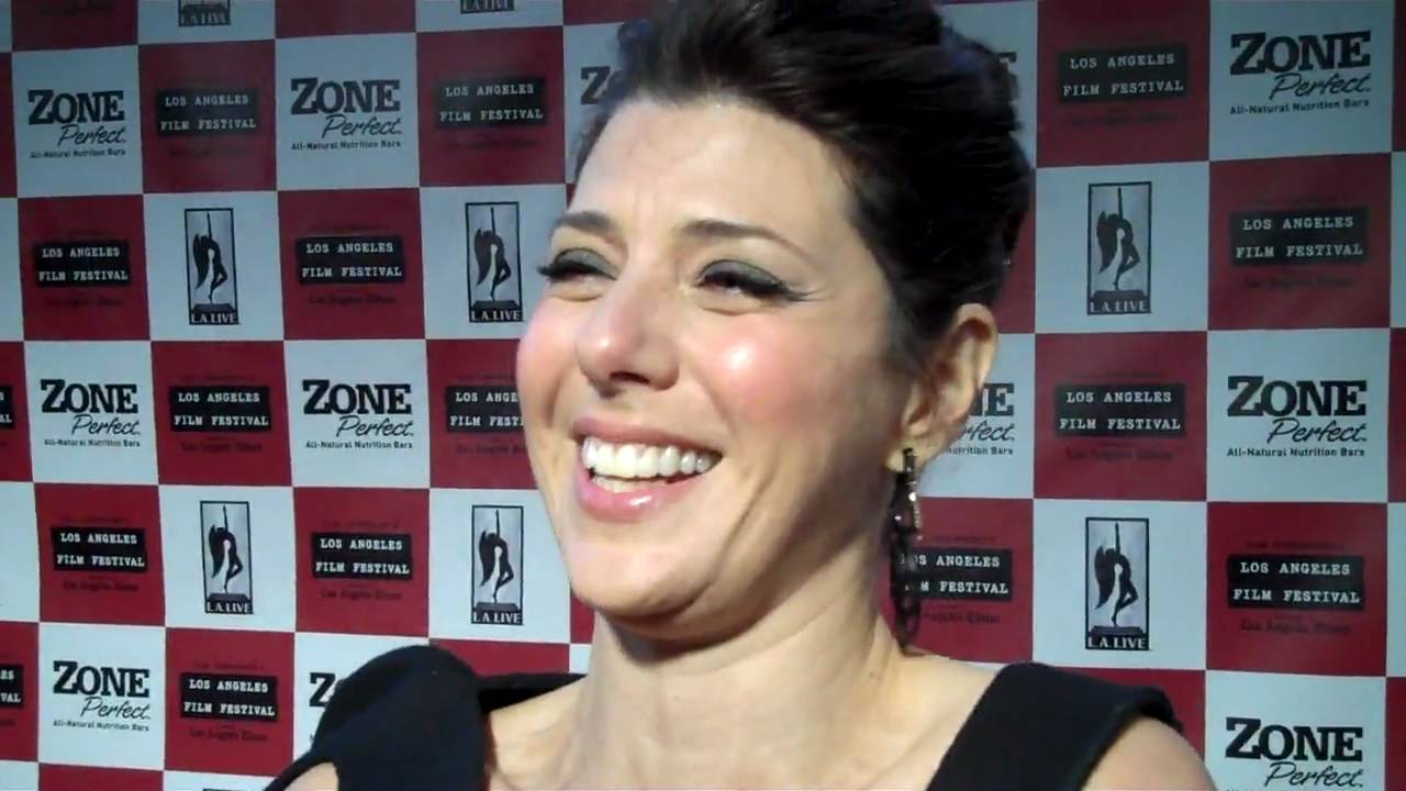 Marisa Tomei at the "Cyrus" premiere - YouTube