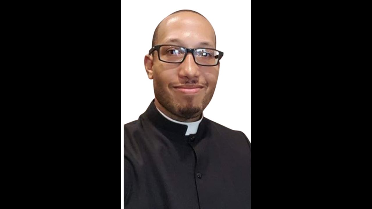 Pastor Christopher Comer preaching at Ebenezer Church Of God In Christ ...