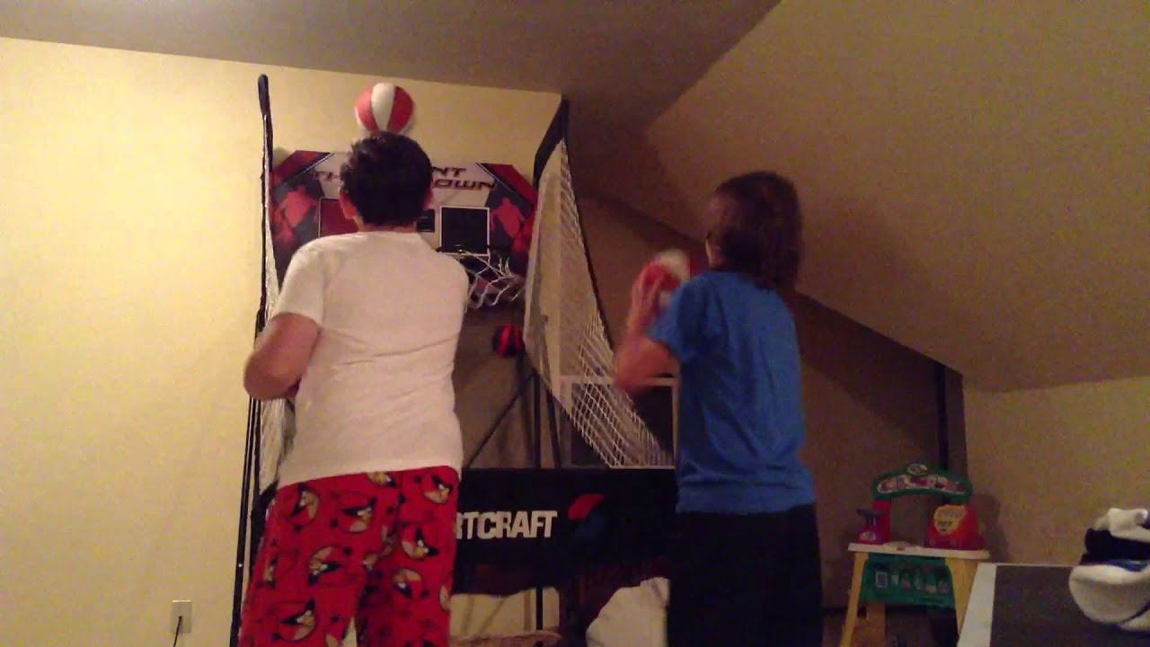 Hoop battle - YouTube